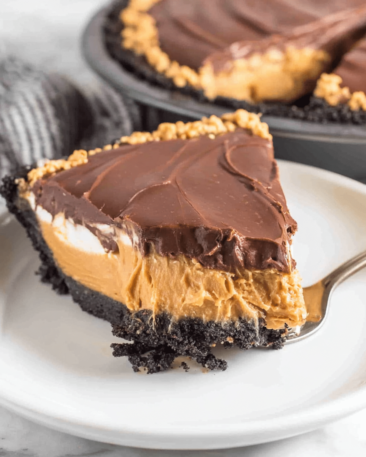 Buckeye Pie – The Best No-Bake Chocolate Peanut Butter Pie